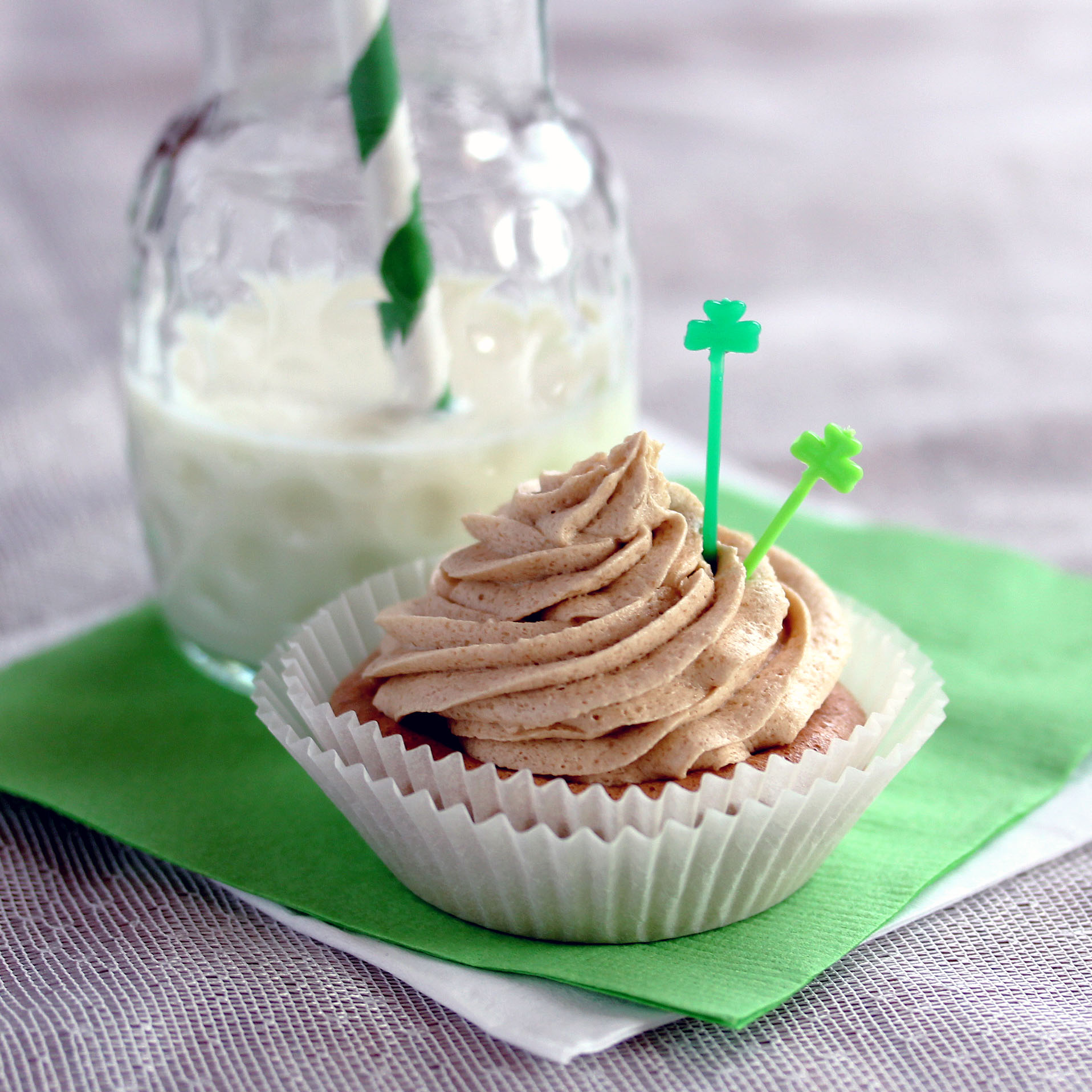 Sugar-Free Irish Coffee Frosting for St. Paddy's Day - Low-Carb, So ...